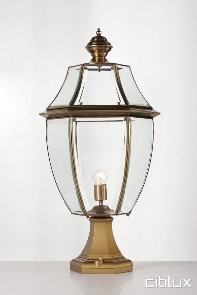 Austral Traditional Outdoor Brass Made Pillar Mount Light Elegant Range ...